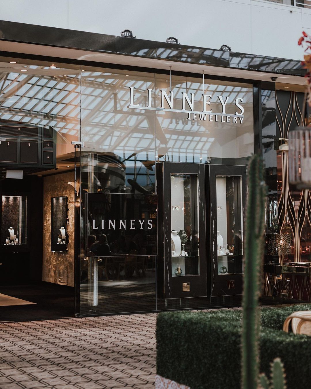 Luxury brand Linneys reports an uptake in luxury spending. - Flourish